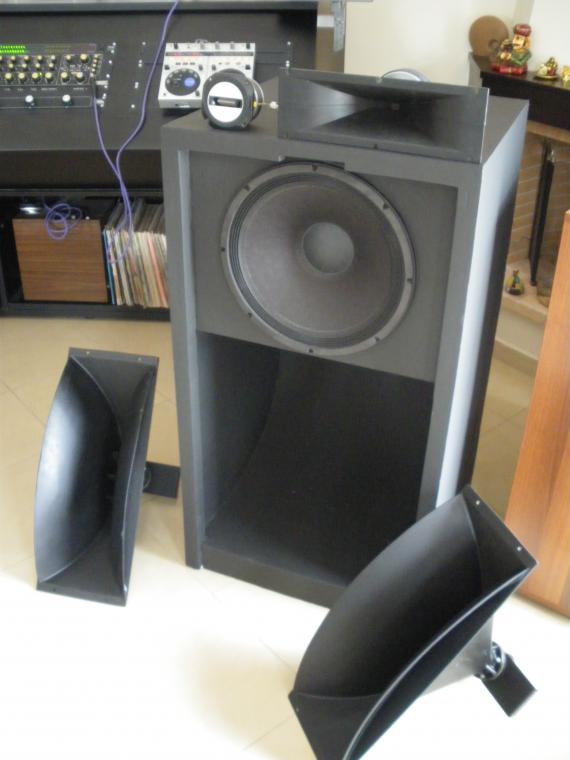 JBL 4530... AFTER THE REBUILD ! | AVsite
