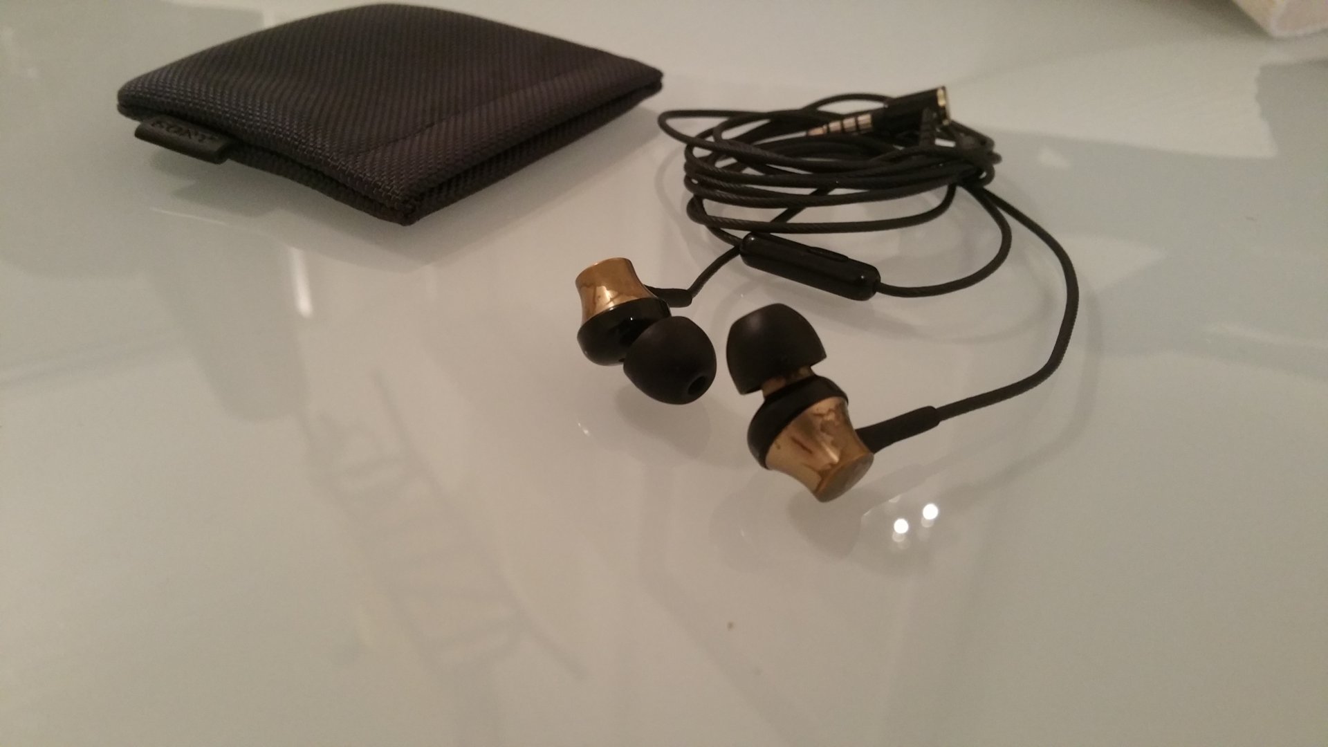Ακουστικά Sony MDR-EX650AP | AVsite